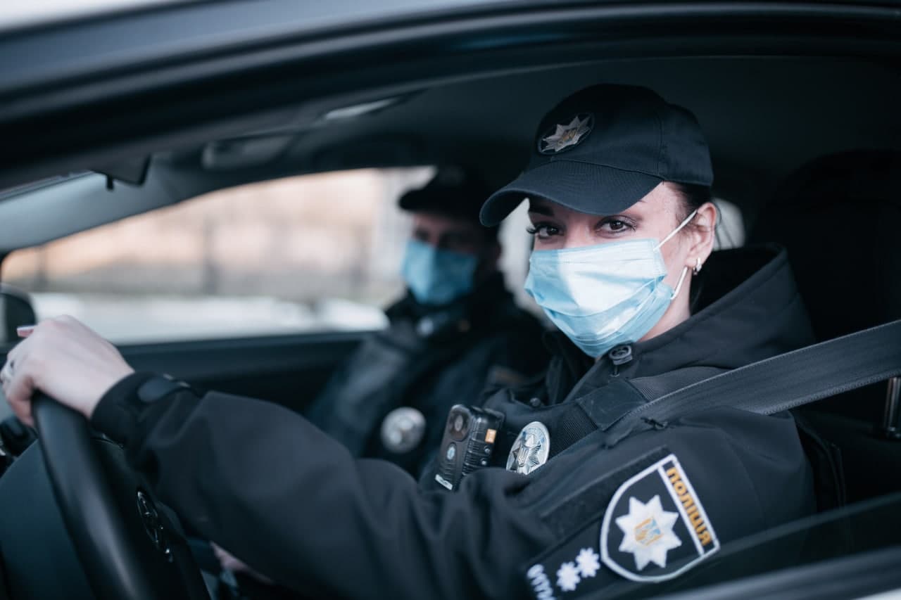 Столичні патрульні затримали ймовірного крадія Патрульна поліція України